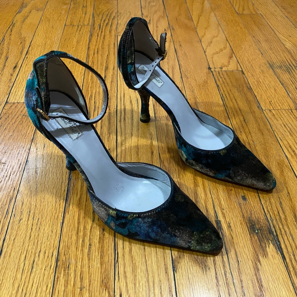 Vintage Marshall Fields Heels - Gem
